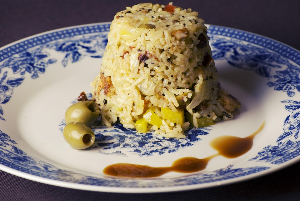 Plant-Based Bliss: How to Make Vegan Pineapple Fried Rice - Weera Thai ...